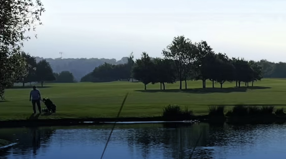 Hobbs Cross Golf Centre | Essex | Reviews, Scorecards, Green Fees ...