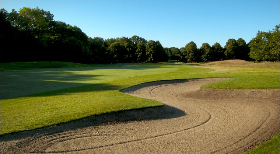 Sutton Green Golf Club | Surrey | Reviews, Scorecards, Green Fees ...